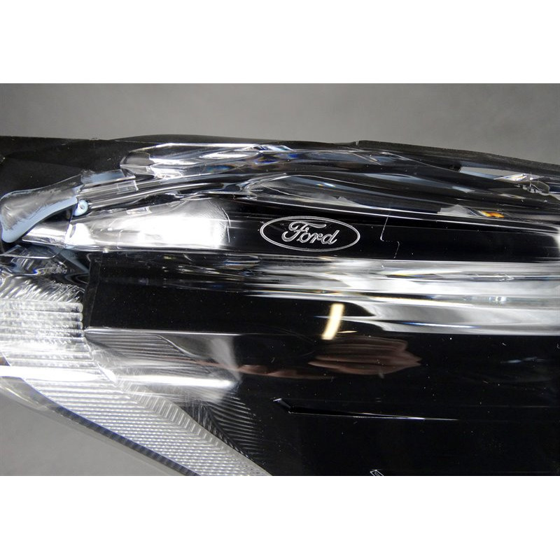 REFLEKTOR PRZÓD CUSTOM 12- /P/ ELEKTRYCZNY ANG